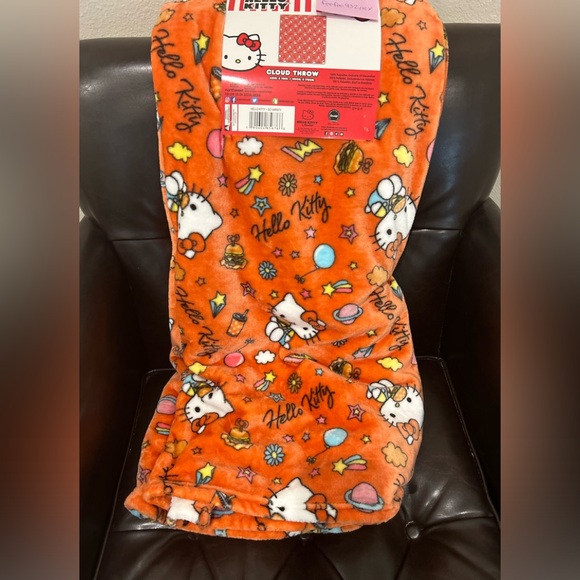 Sanrio | Bedding | Nwt Sanrio Hello Kitty Bright Orange So Varsity ...
